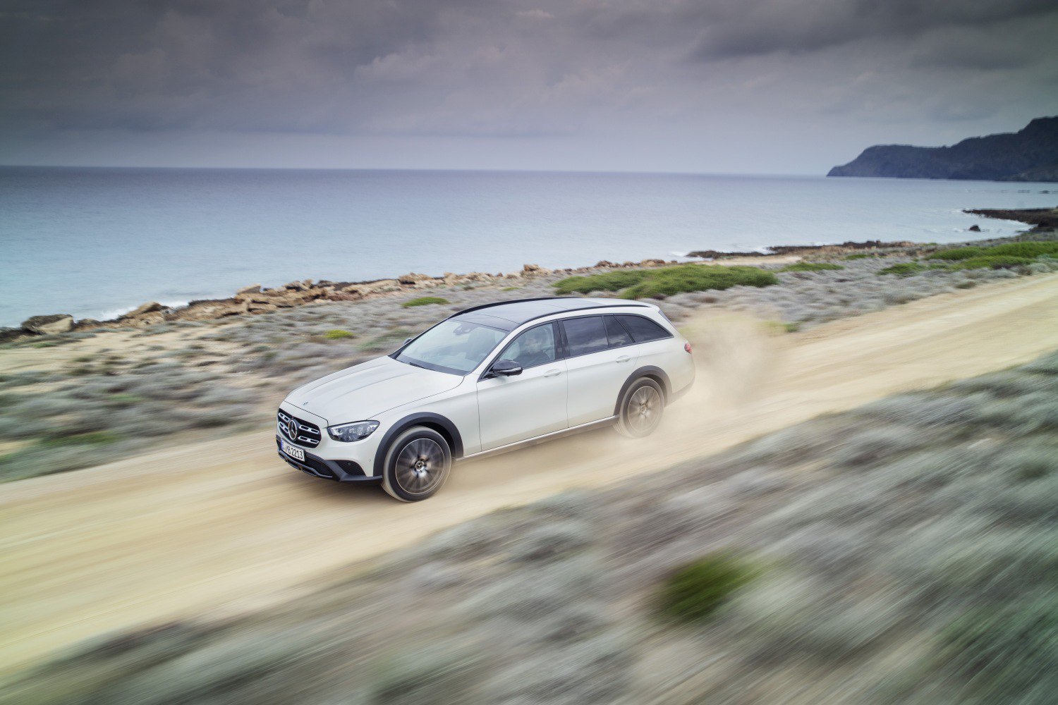 Mercedes-Benz E-class technical specifications and fuel economy